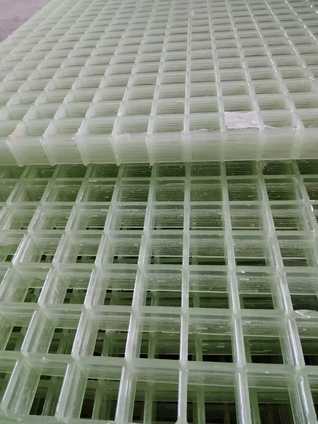 Transparent and Translucent FRP Grating - FRP pipes/tanks/towers ...